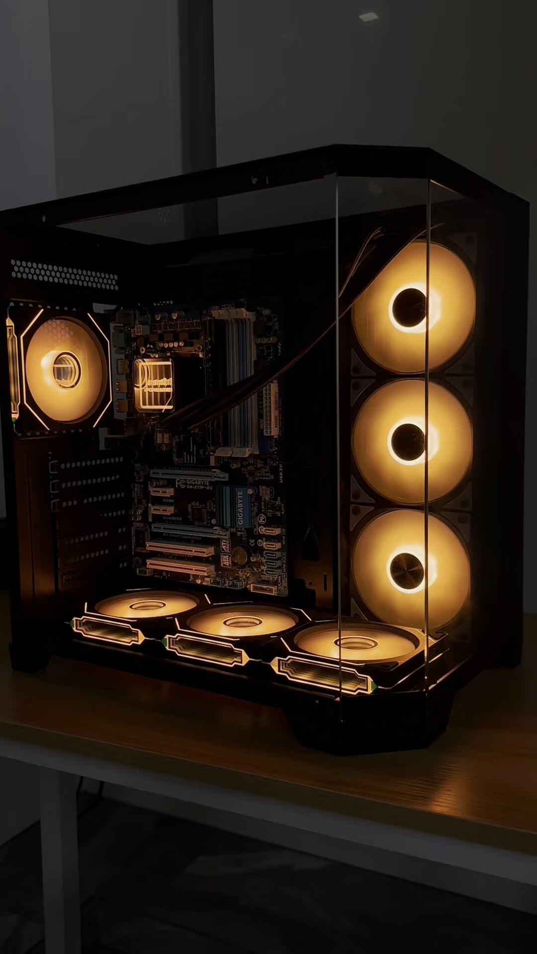 S22 | 270° tempered glass seaview computer case | IFORGAME